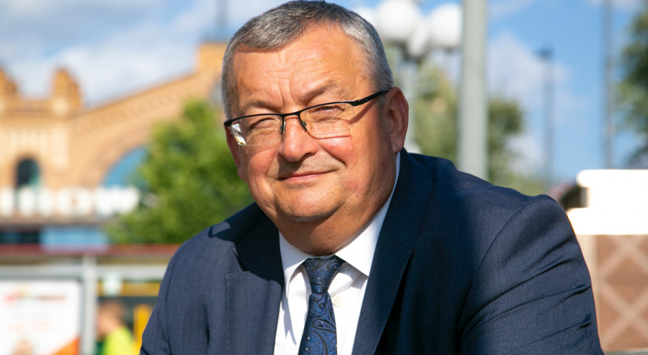 Andrzej Adamczyk: Na drogach samorządowych zmieniamy dziś sytuację ...