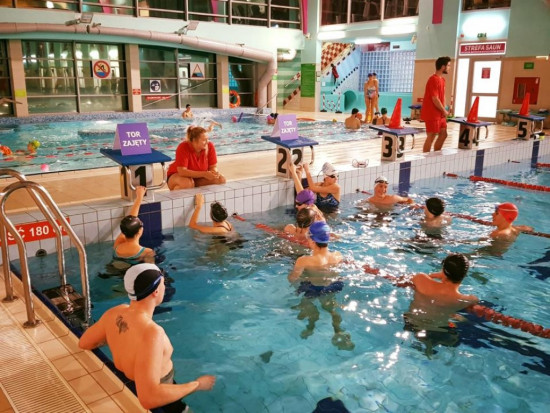 Bilety na basen, tornistry, zeszyty. W nowym roku szkolnym za wszystko ...