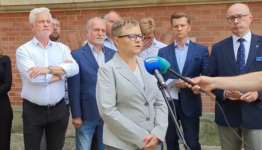 Radni PiS domagają się audytu w biurze prezydent Gdańska. Padają ...