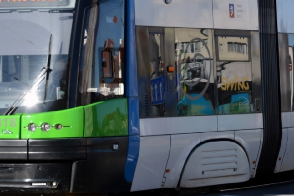Wypadek w Szczecinie. Tramwaj przy Lesie Arkońskim wypadł z szyn