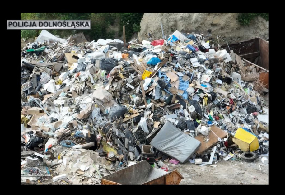 Rozbroją ekologiczną bombę koło Wrocławia. Sprawcy trafili już do aresztu