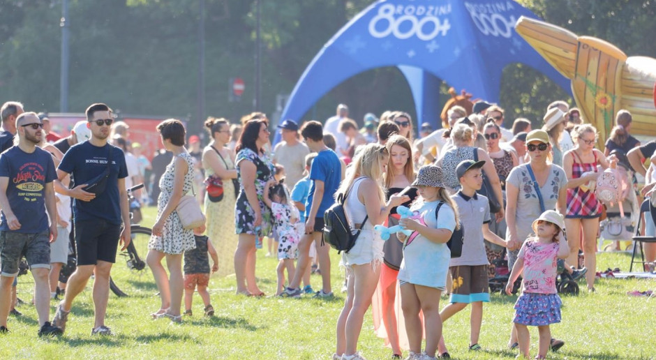 Pikniki Rodzina 800 plus. Nie dla każdego „tłum” znaczy to samo