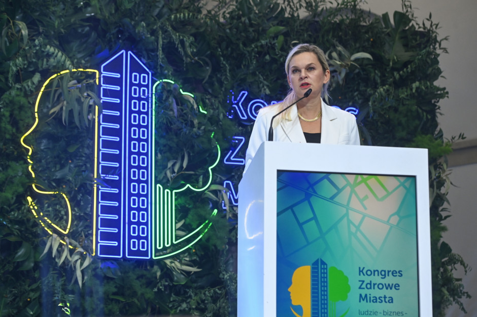 Nie ma zgody na "obyczajową policję" w szkołach. MEN reaguje na doniesienia o "szon patrolach"