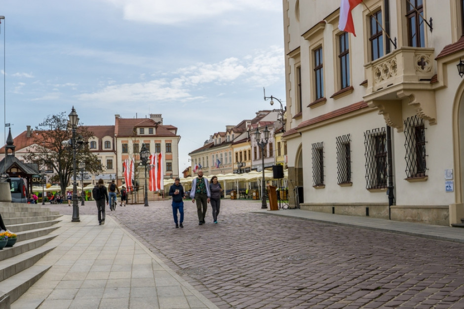 Nowa linia pojedzie rzeszowską Wisłokostradą